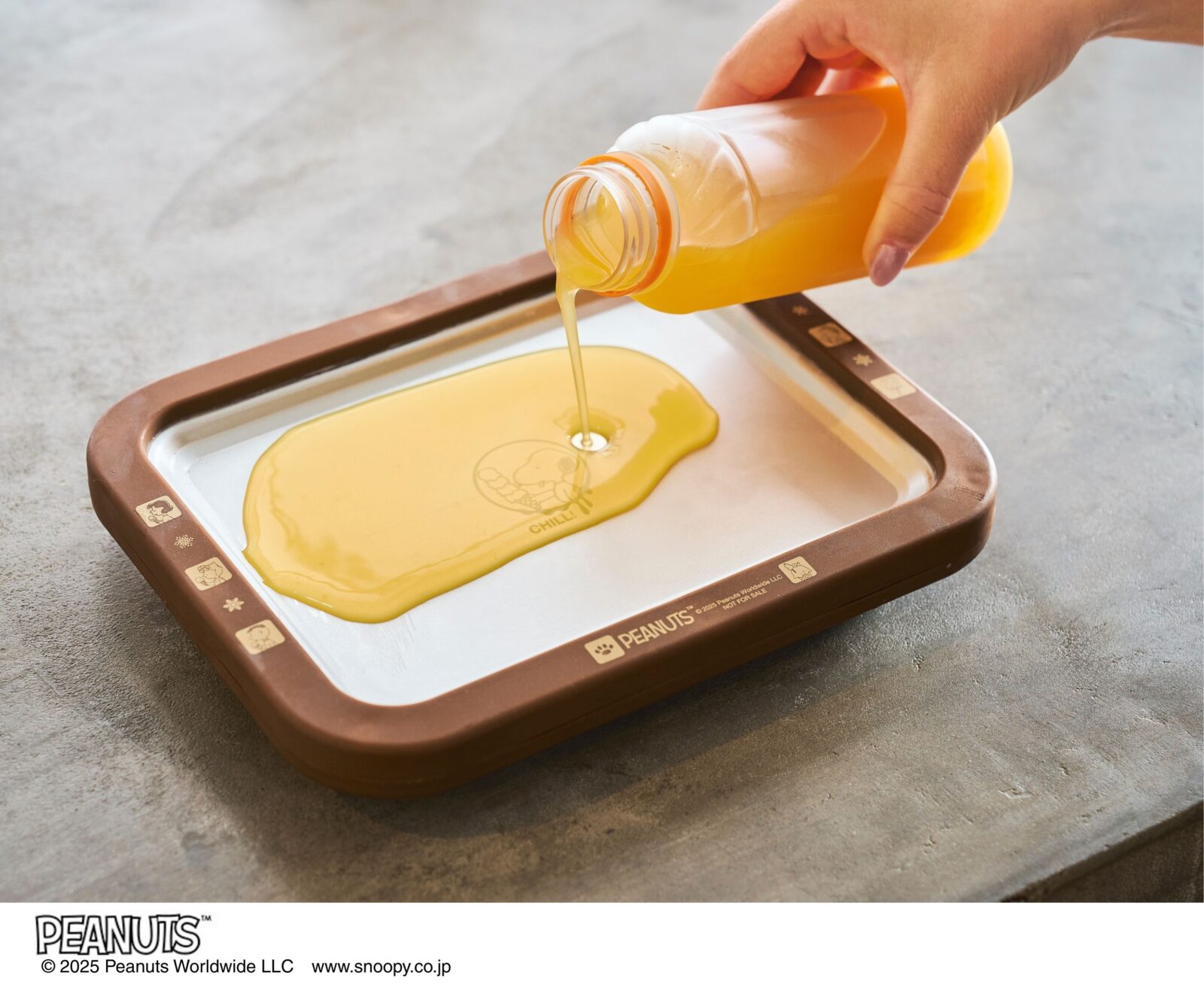 この付録がすごい！【スヌーピー】MonoMaster7月号にロールアイスメーカーが付いてくる！【通常号】｜【公式】MonoMasterWeb